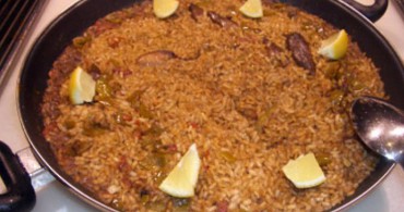 Arroz a banda con calamares y gambas | Recetas Gallina Blanca